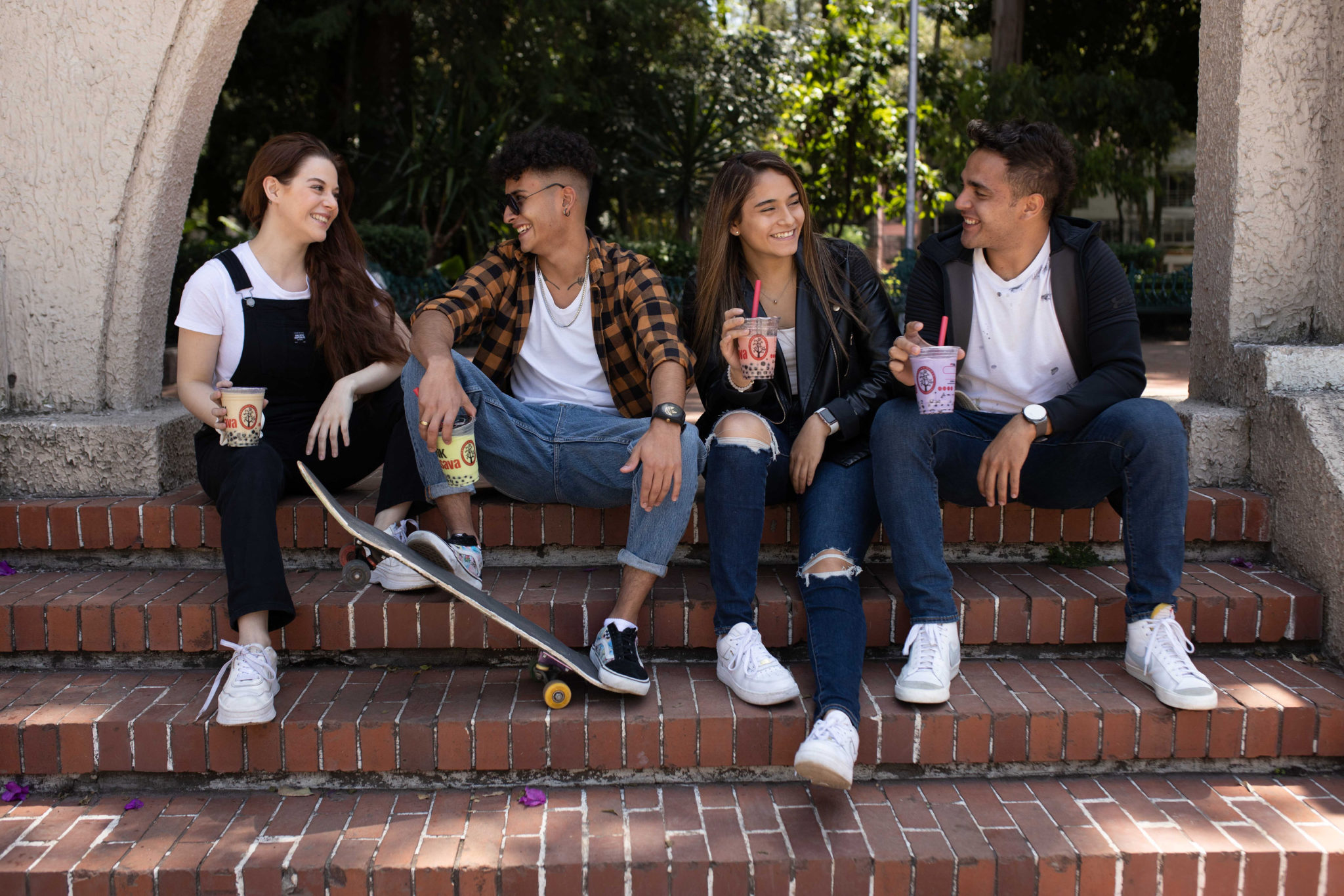 Cassava Roots tu compañero ideal este verano. | MujerInTime