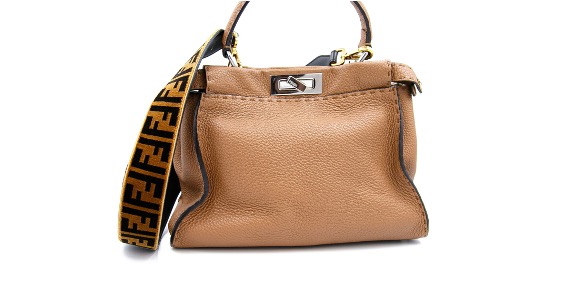 Fendi un ícono de elegancia y Versatilidad | MujerInTime